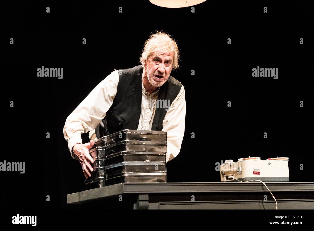 Barry mcgovern hi-res stock photography and images - Alamy
