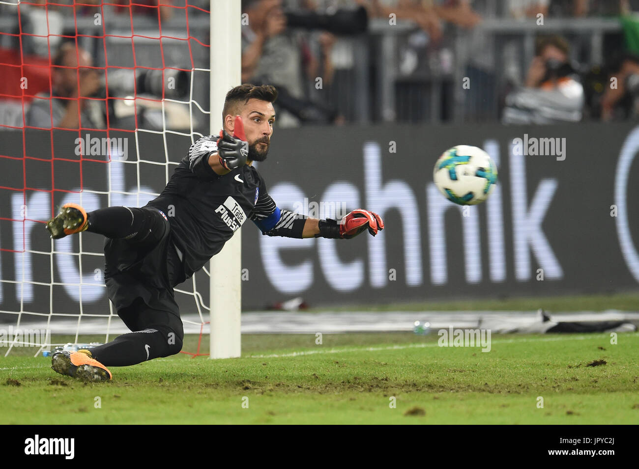 Munich, Germany. 2nd Aug, 2017. Madrid's goalkeeper Moya saves a ...