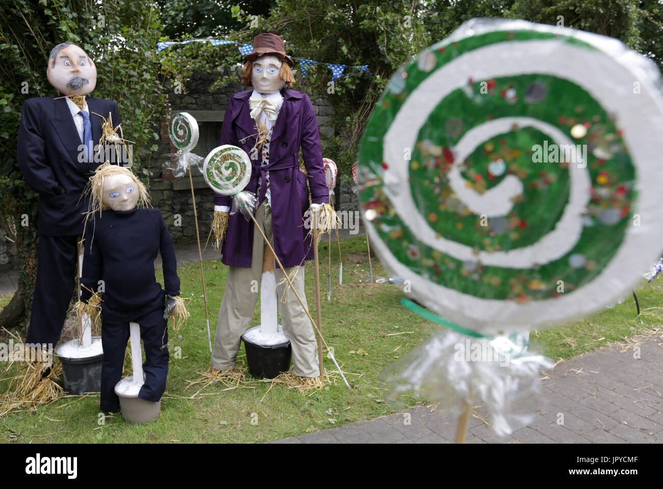 Willy wonka themed scarecrow durrow scarecrow festival hi-res stock ...