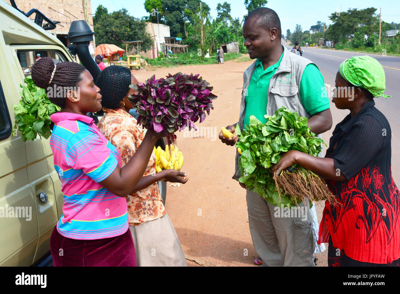 Sale of fruits and vegetables at a roadside - Uganda Stock Photo - Alamy