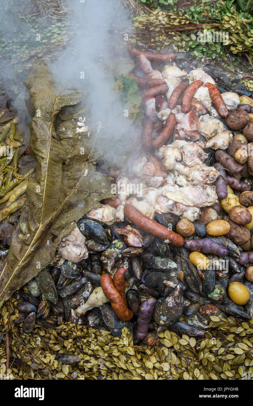 Cooking Curanto - Chiloe Island Chile Stock Photo - Alamy