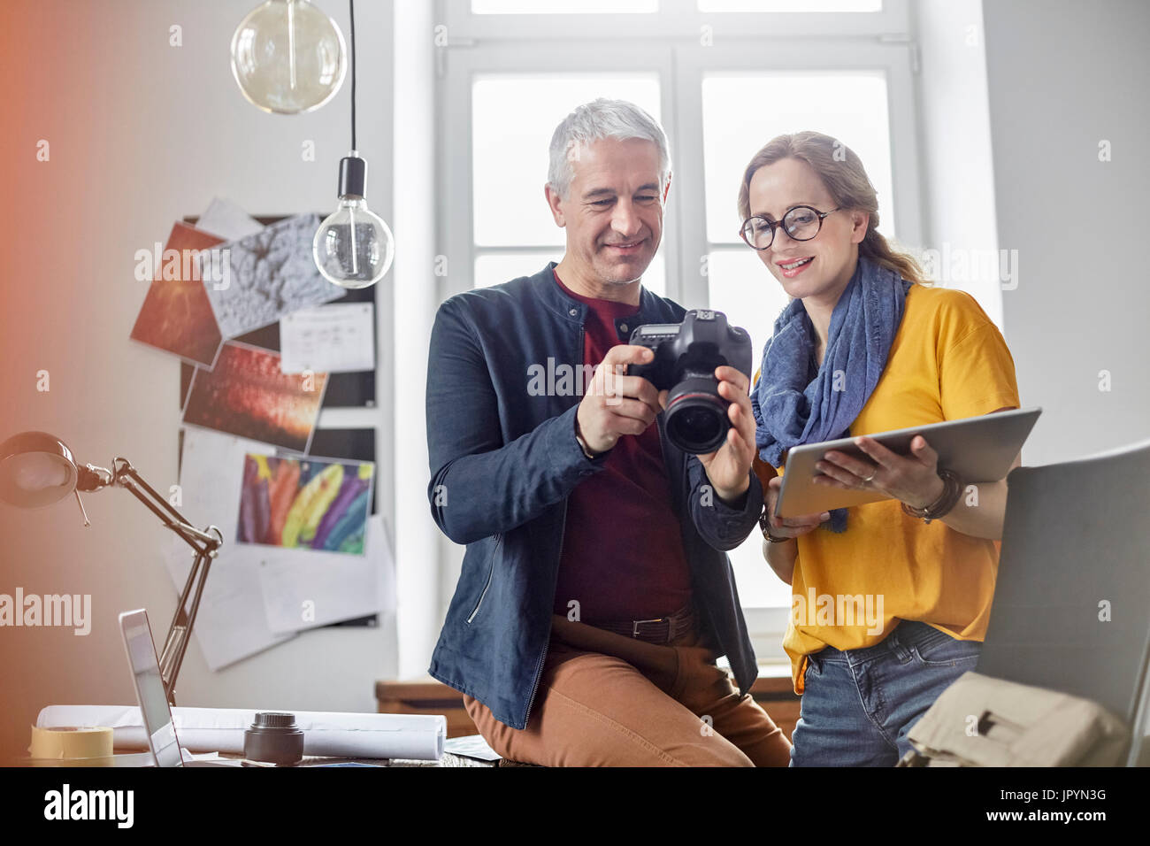 Digital camera hi-res stock photography and images - Alamy