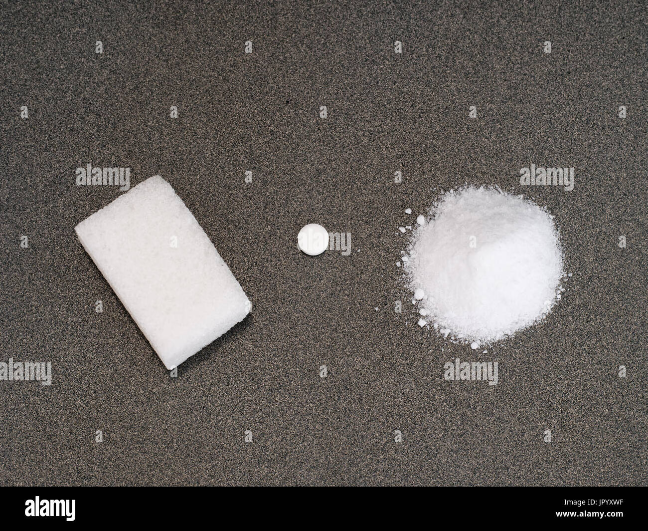 Sugar, aspartame and fructose (l to r). Artificial sweetener contains ...