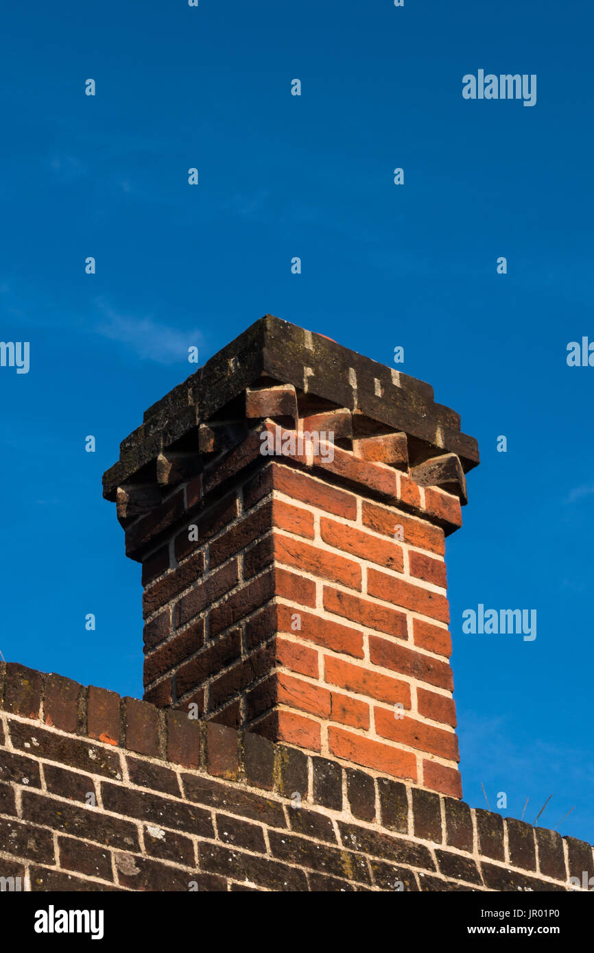 Red brick tudor building hi-res stock photography and images - Alamy