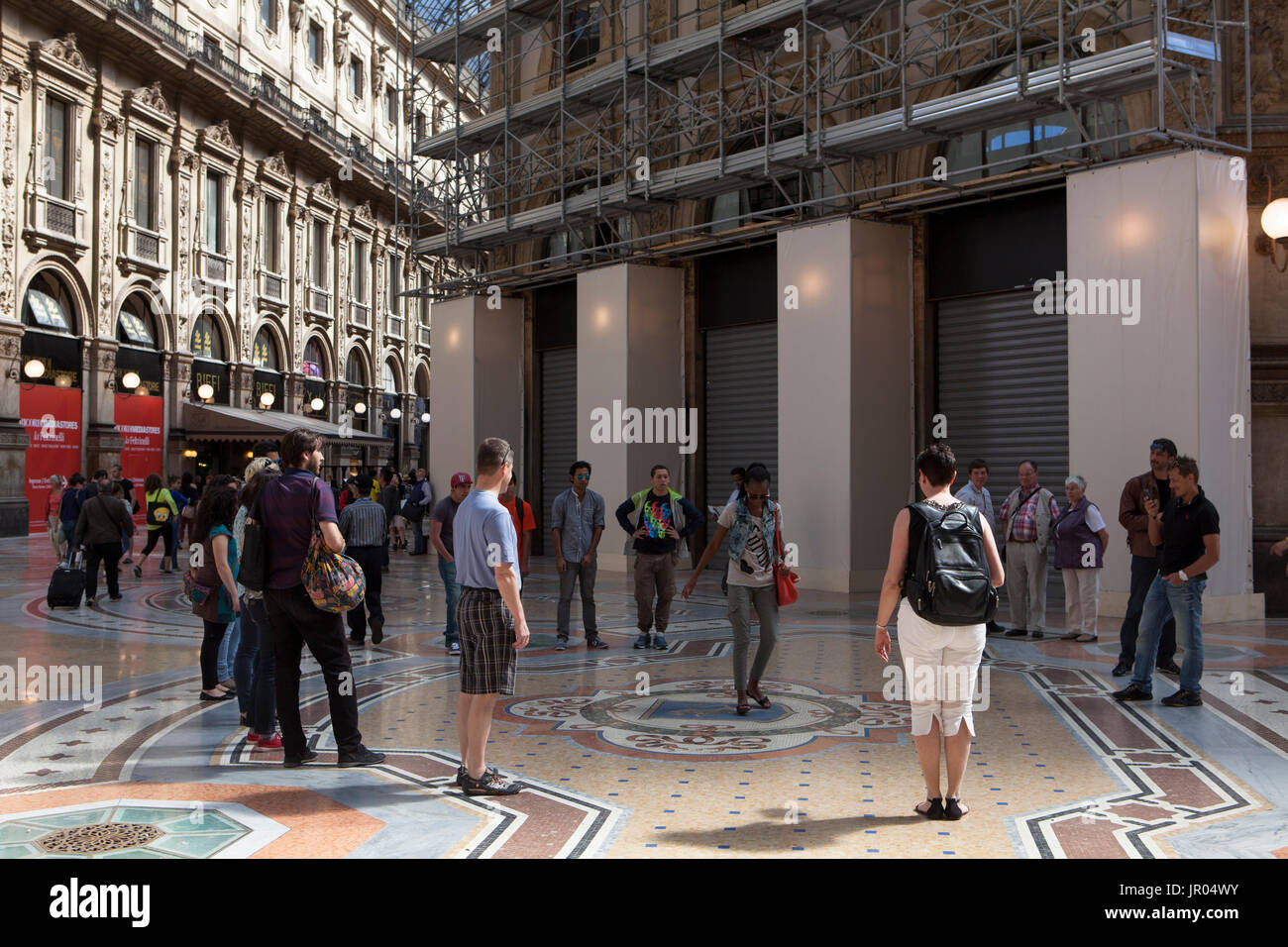 Bull mosaic galleria vittorio emanuele hi-res stock photography and ...