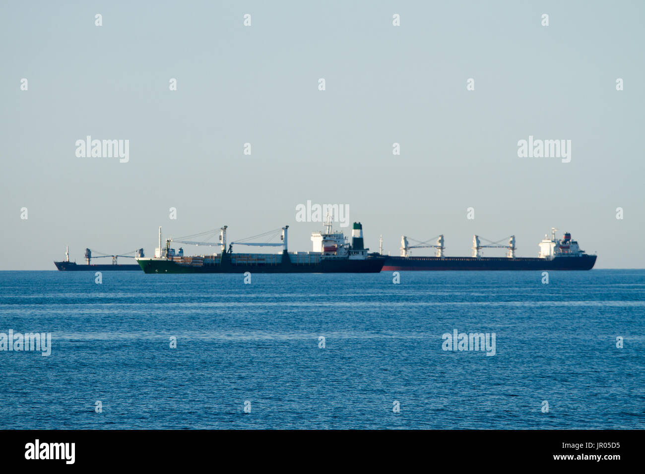 Merchant vessels hi-res stock photography and images - Alamy