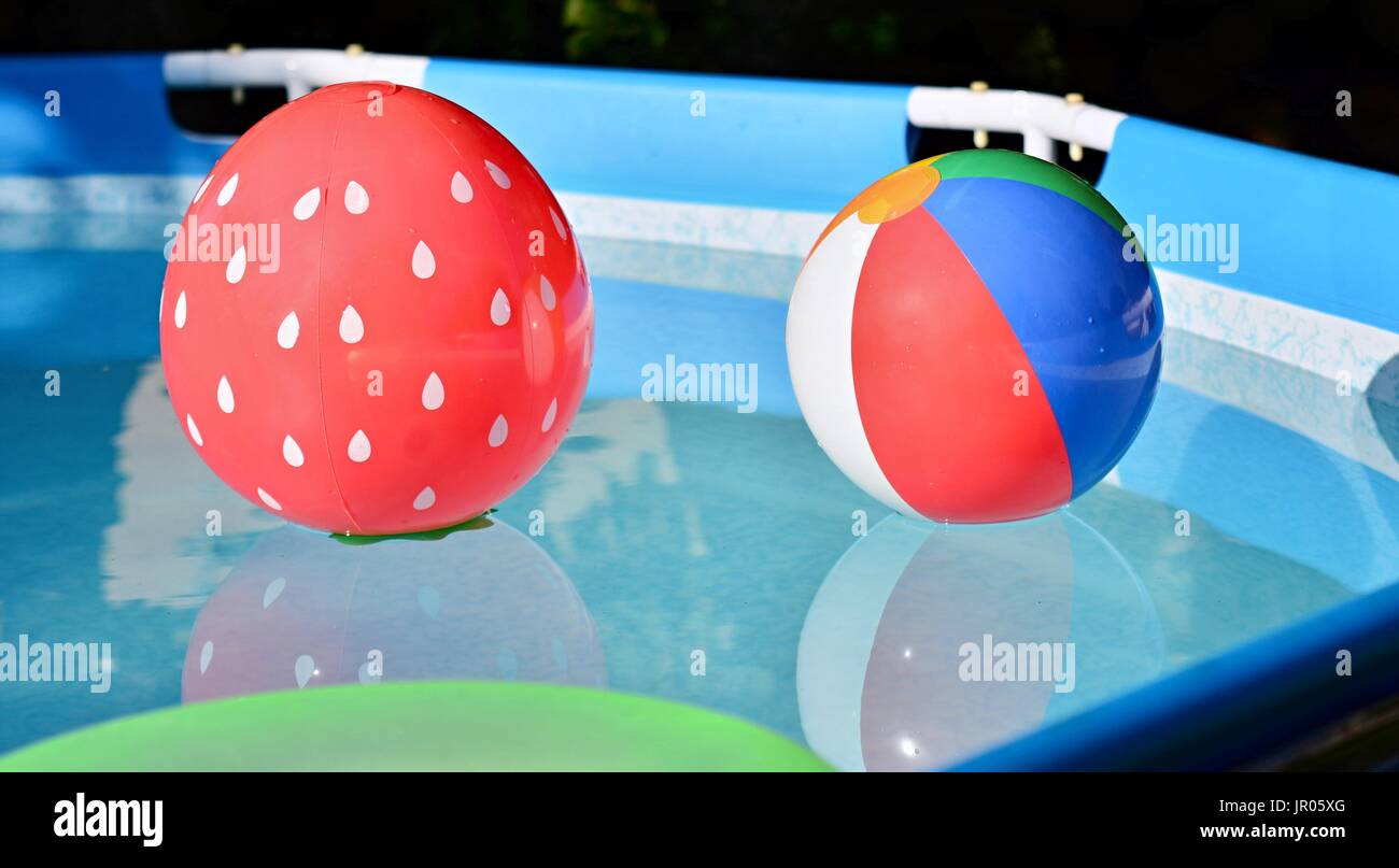 Balloon swimming pool hi-res stock photography and images - Alamy