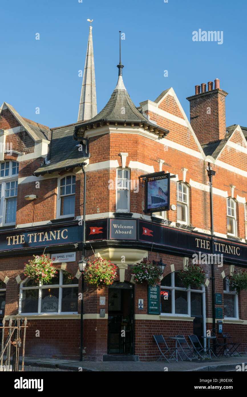 The Titanic pub in the Old Town part of Southampton, England, UK Stock ...