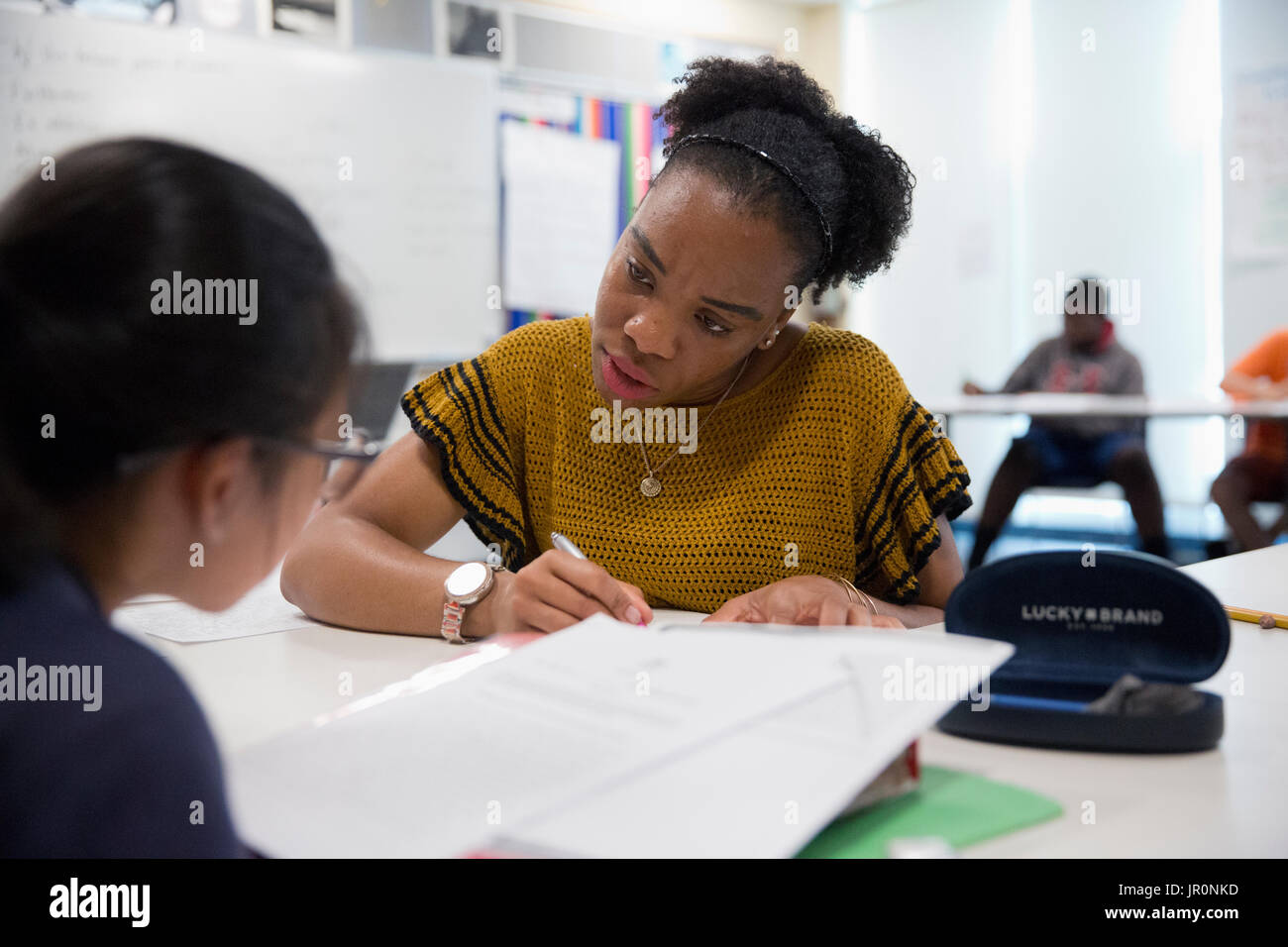 Teacher diverse classroom high school hi-res stock photography and ...