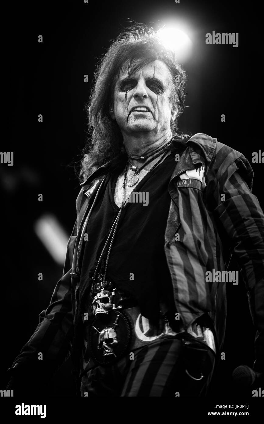 Alice Cooper Black and White Stock Photos & Images - Alamy