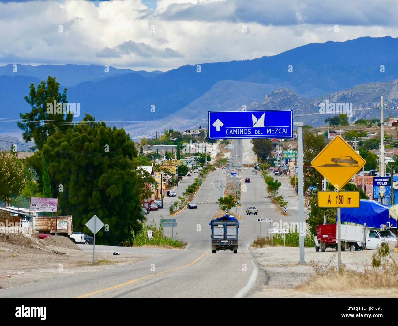 Caminos del mezcal sign hi-res stock photography and images - Alamy