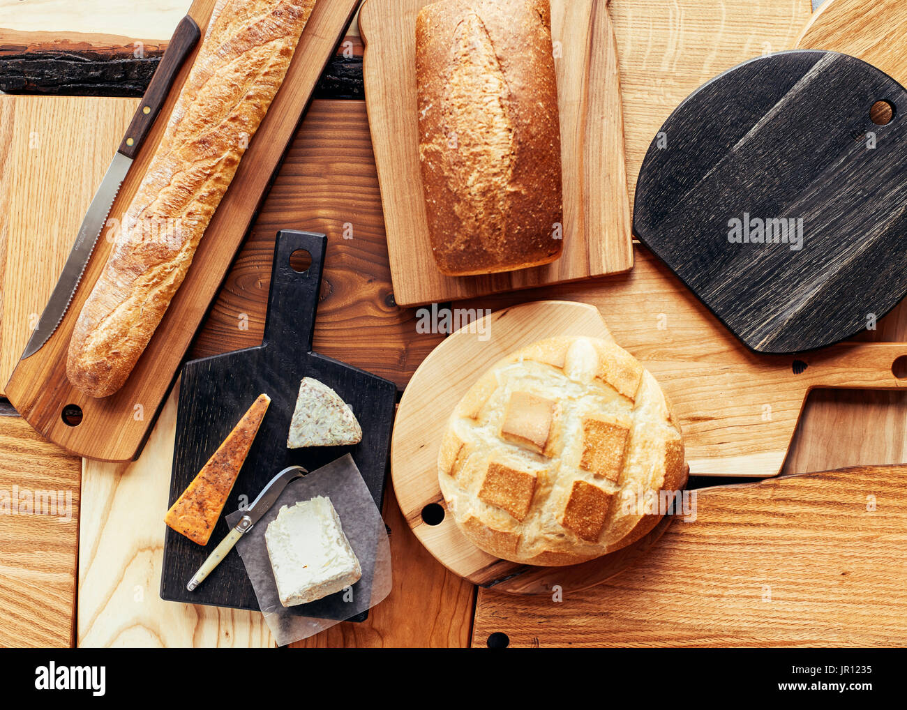 kitchen boards, bread boards, cutting boards Stock Photo - Alamy