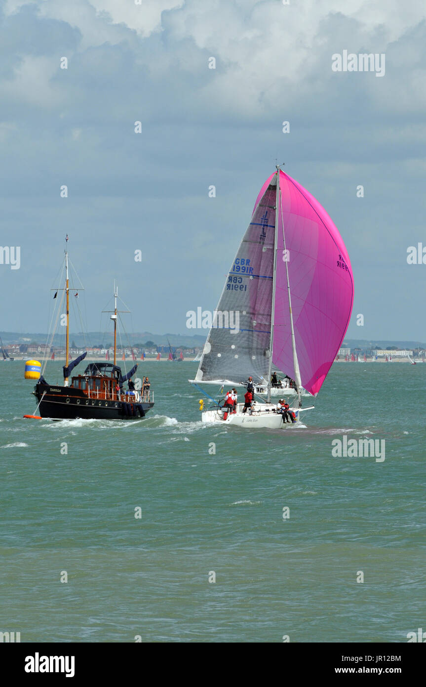 Bermudan rigs hi-res stock photography and images - Alamy