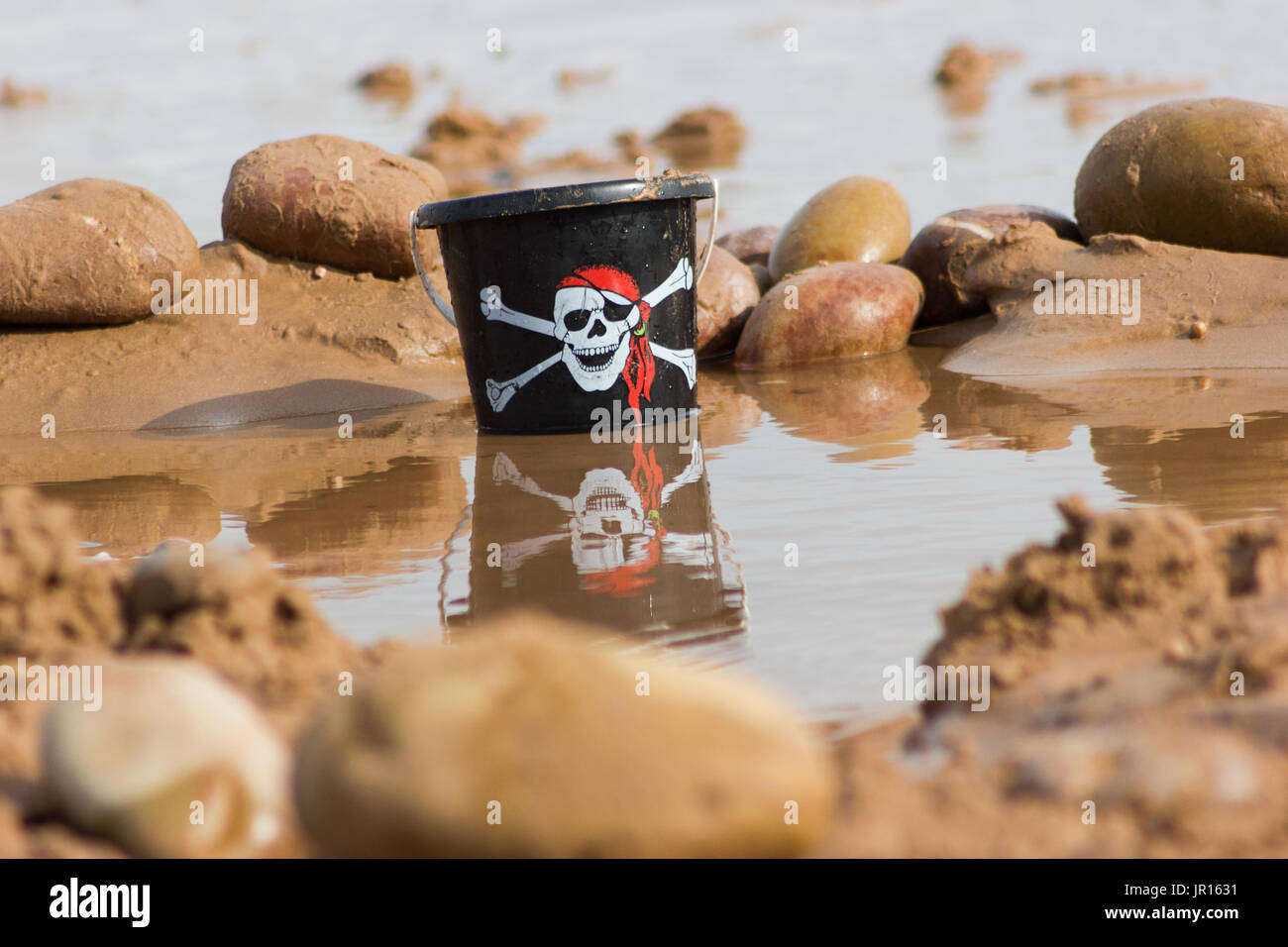 Wet Flag Stones High Resolution Stock Photography and Images - Alamy