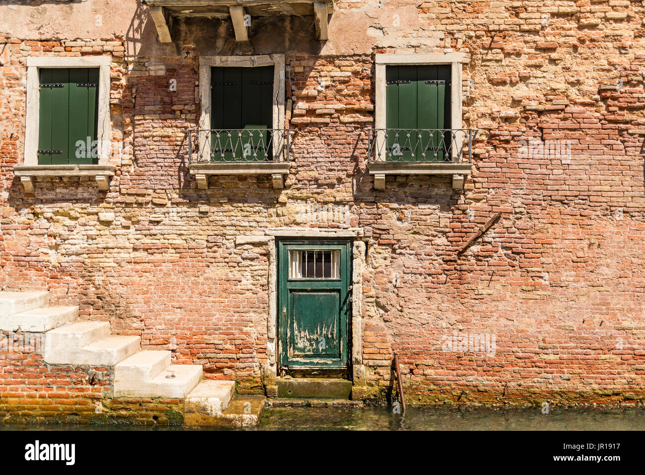 Old Venice building Stock Photo - Alamy
