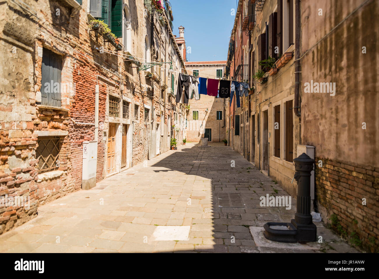 Old Venice street Stock Photo - Alamy