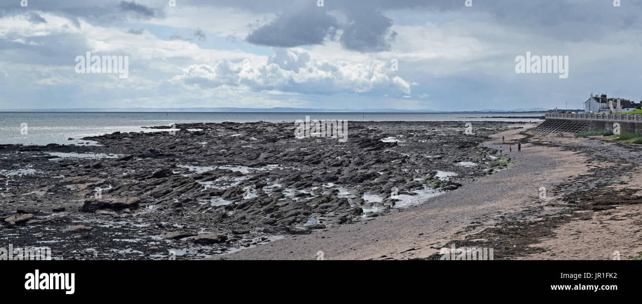 Arbroath beach hi-res stock photography and images - Alamy