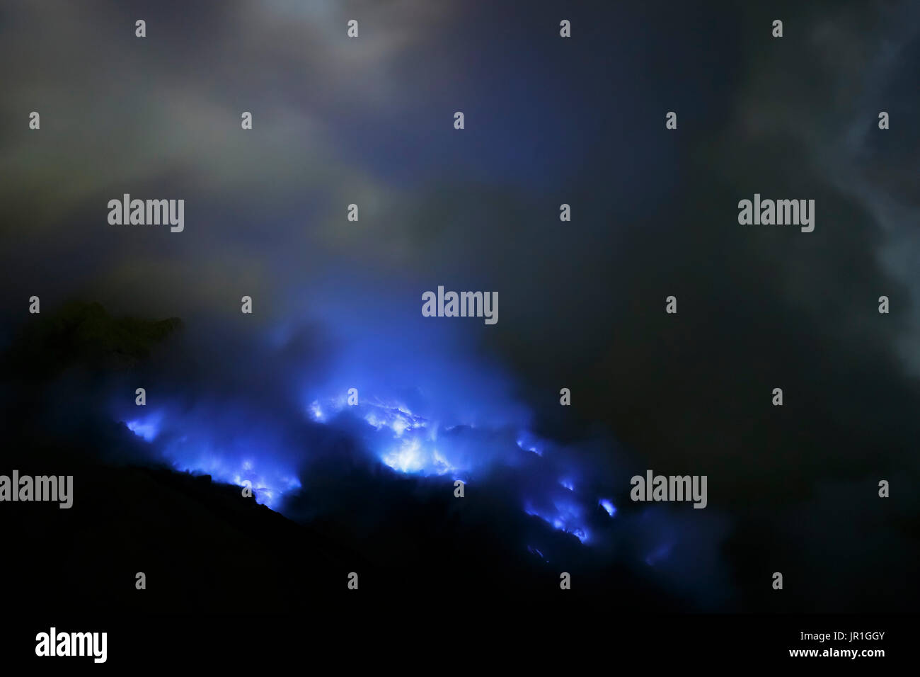 Sulfur flames hi-res stock photography and images - Alamy