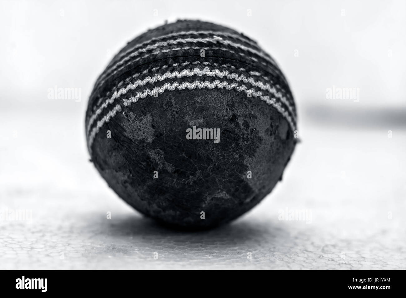 Shiny cricket ball hi-res stock photography and images - Alamy