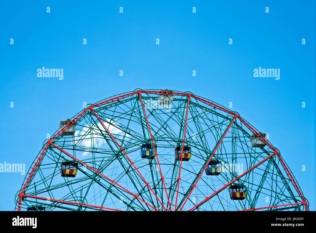 Top of the Wonder Wheel Ferris Wheel Ride at Coney Island, Brooklyn, NY ...
