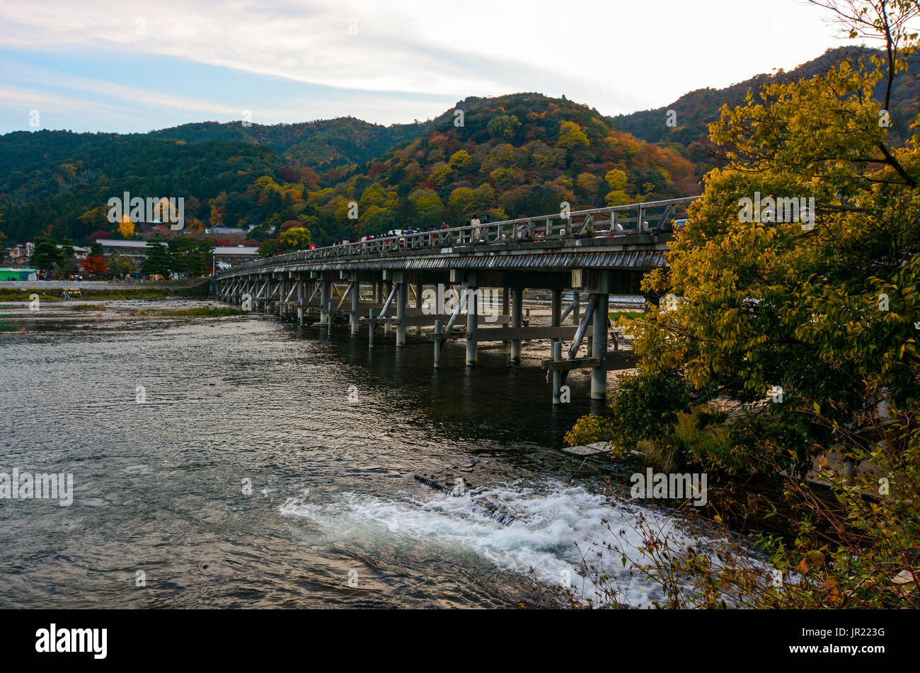 Arashiyama river hi-res stock photography and images - Alamy