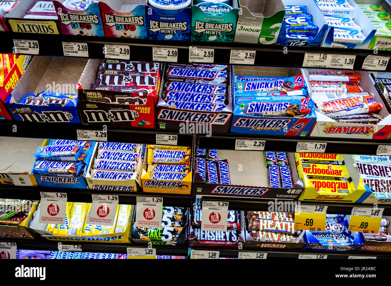 Candy display hi-res stock photography and images - Alamy