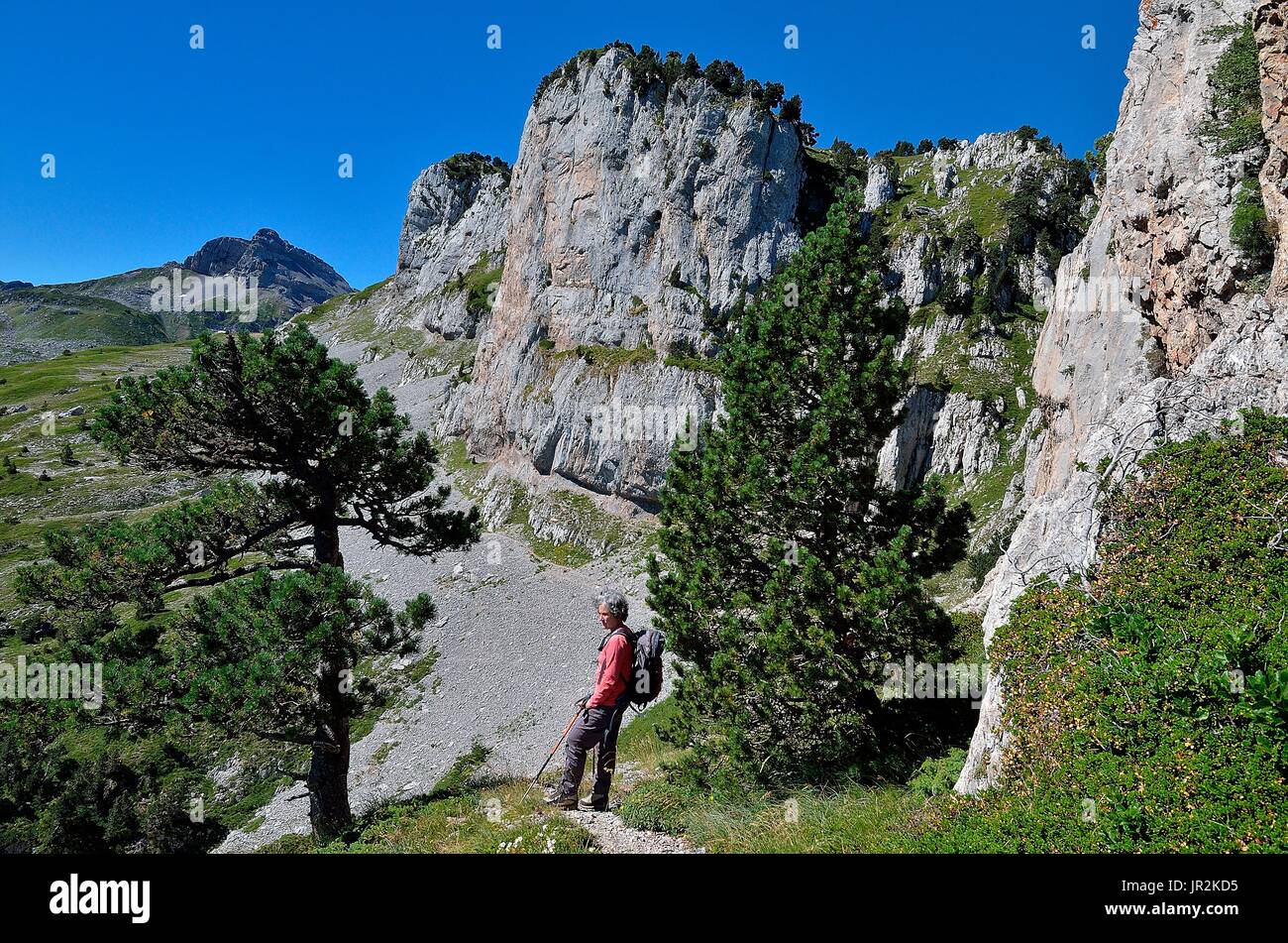Hiking in the Pas de l'Osque, karstic area of the Massif de l'Anie et ...