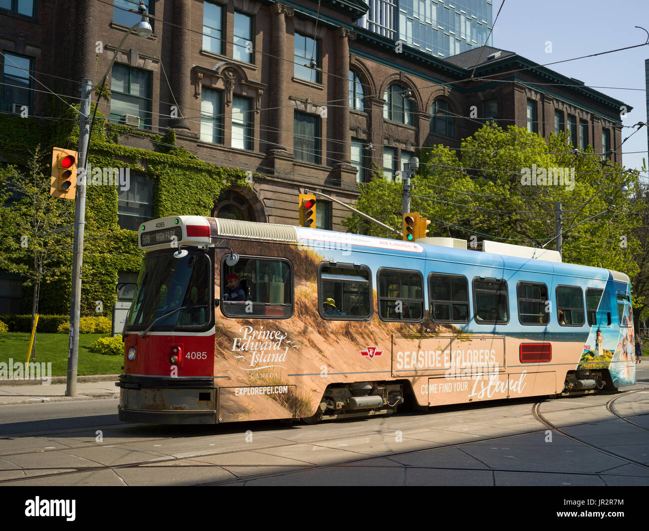 Ontario street hi-res stock photography and images - Alamy