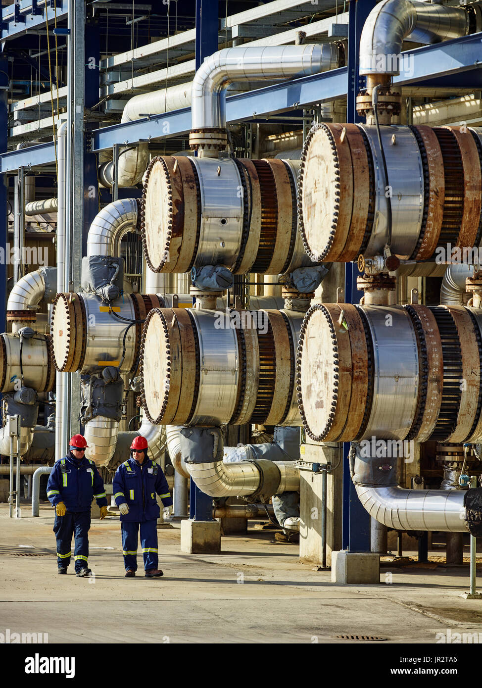 Oil refinery edmonton alberta hi-res stock photography and images - Alamy