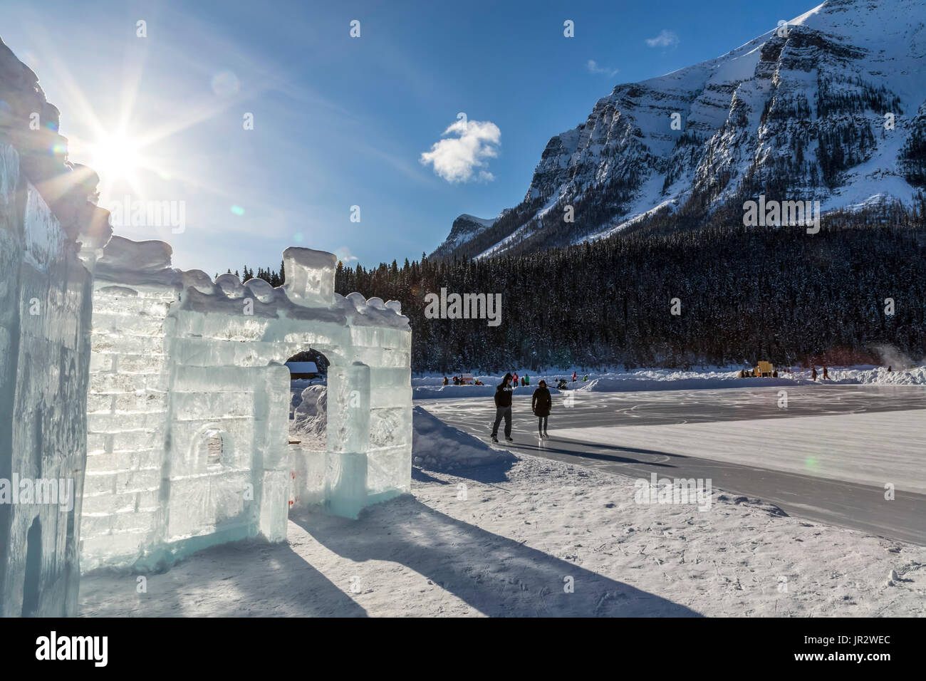 Lake louise banff ice skaters hi-res stock photography and images - Alamy