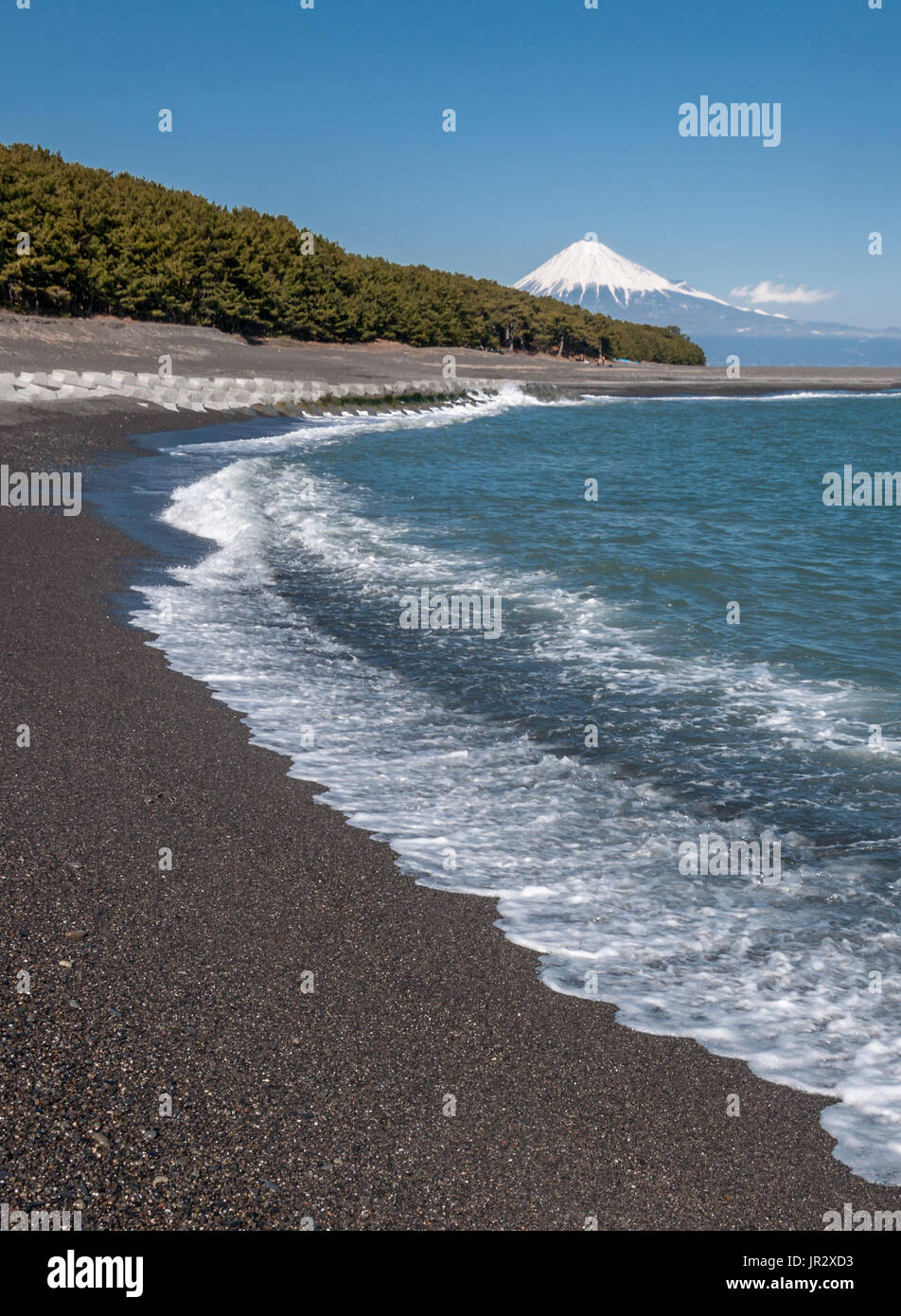 Mount Fuji seen from the Pacific coast - Japan Stock Photo - Alamy