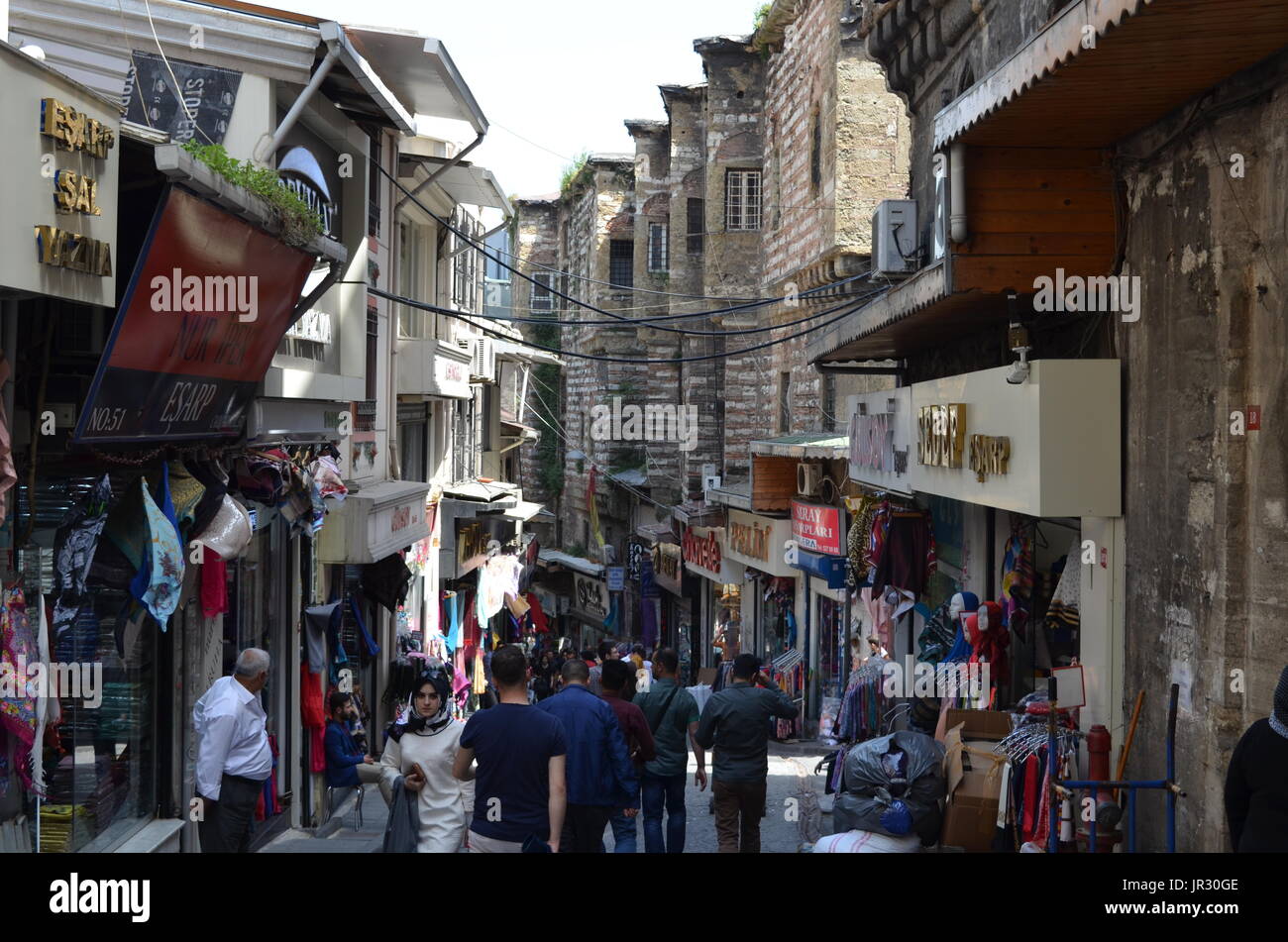 open market in istanbul Stock Photo - Alamy