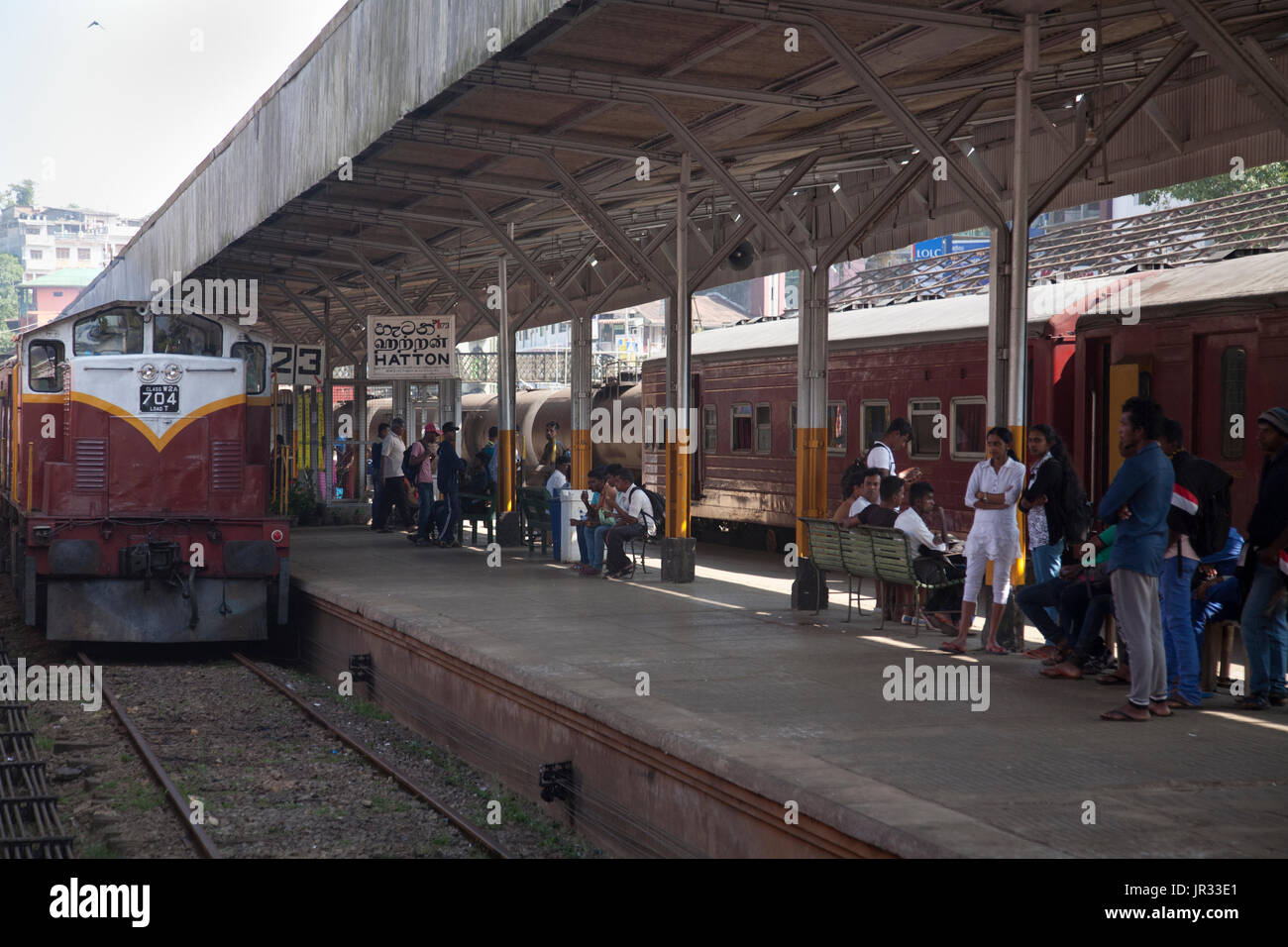 Hatton sri lanka train hi-res stock photography and images - Alamy