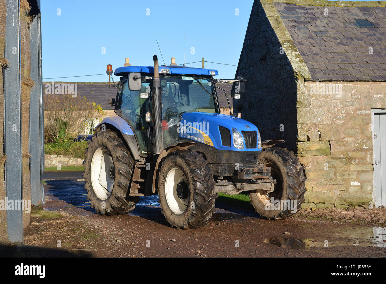 New Holland TS115A tractor Stock Photo - Alamy