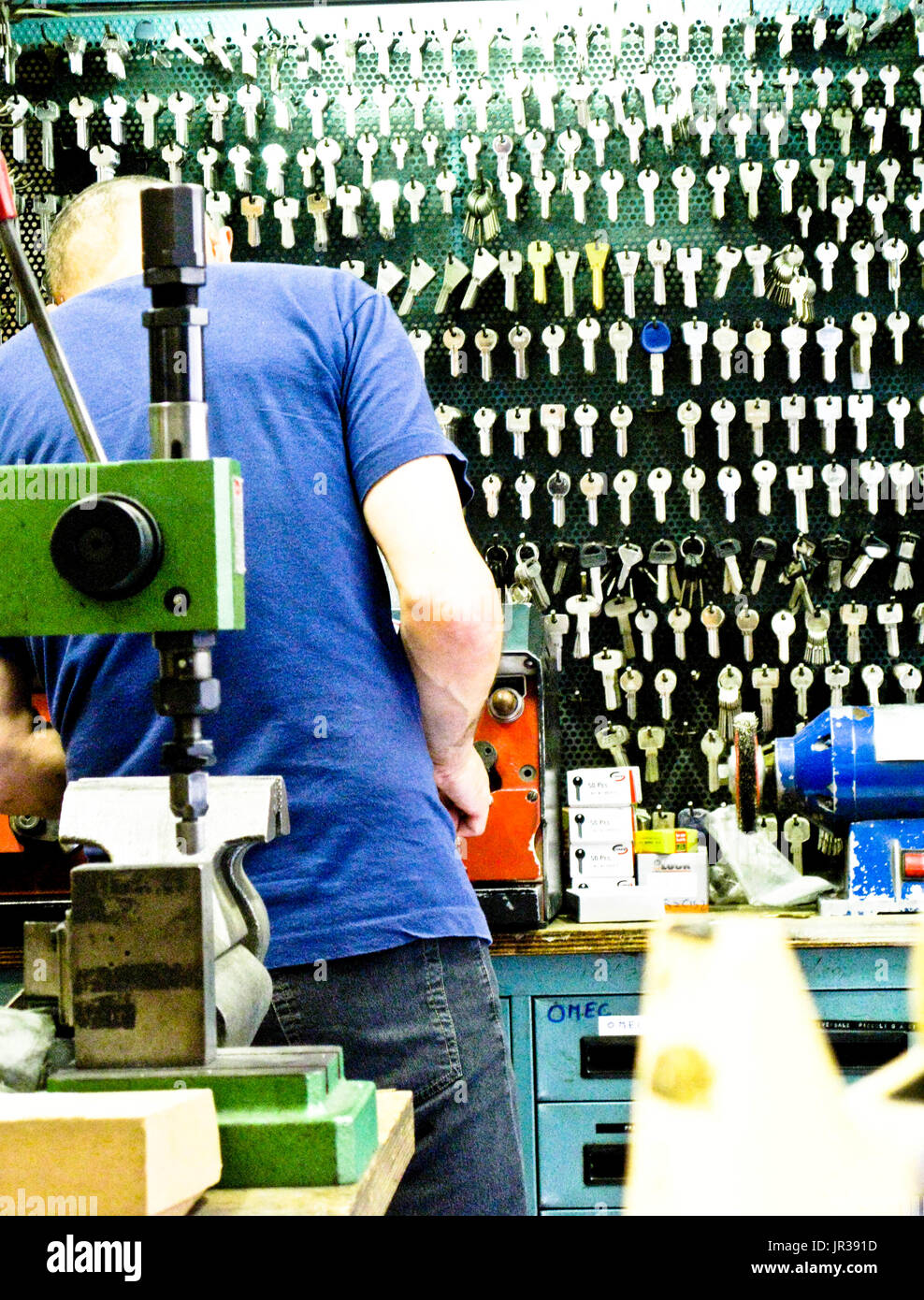 Duplication hi-res stock photography and images - Alamy