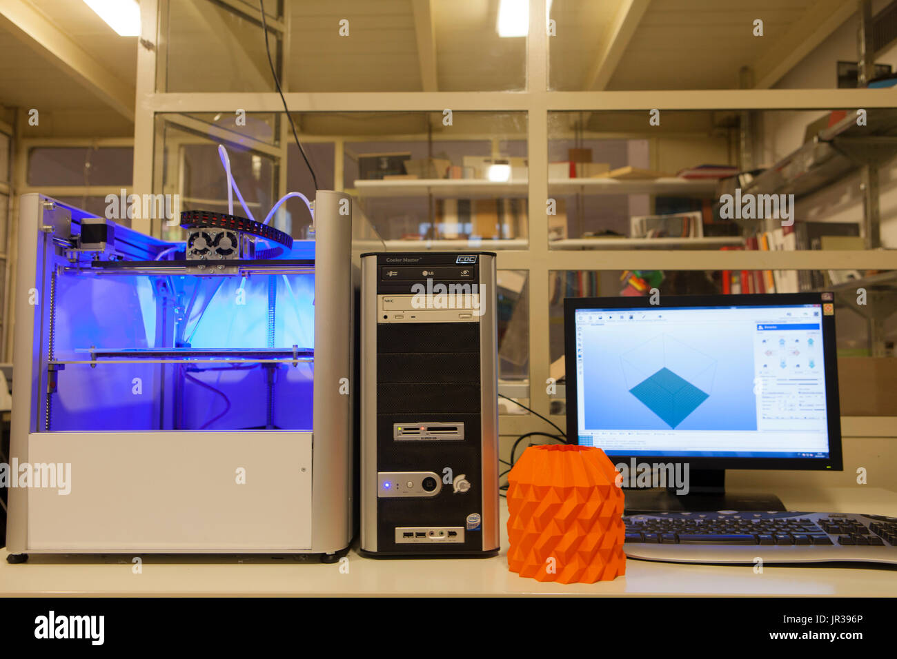 Object printer hi-res stock photography and images - Alamy