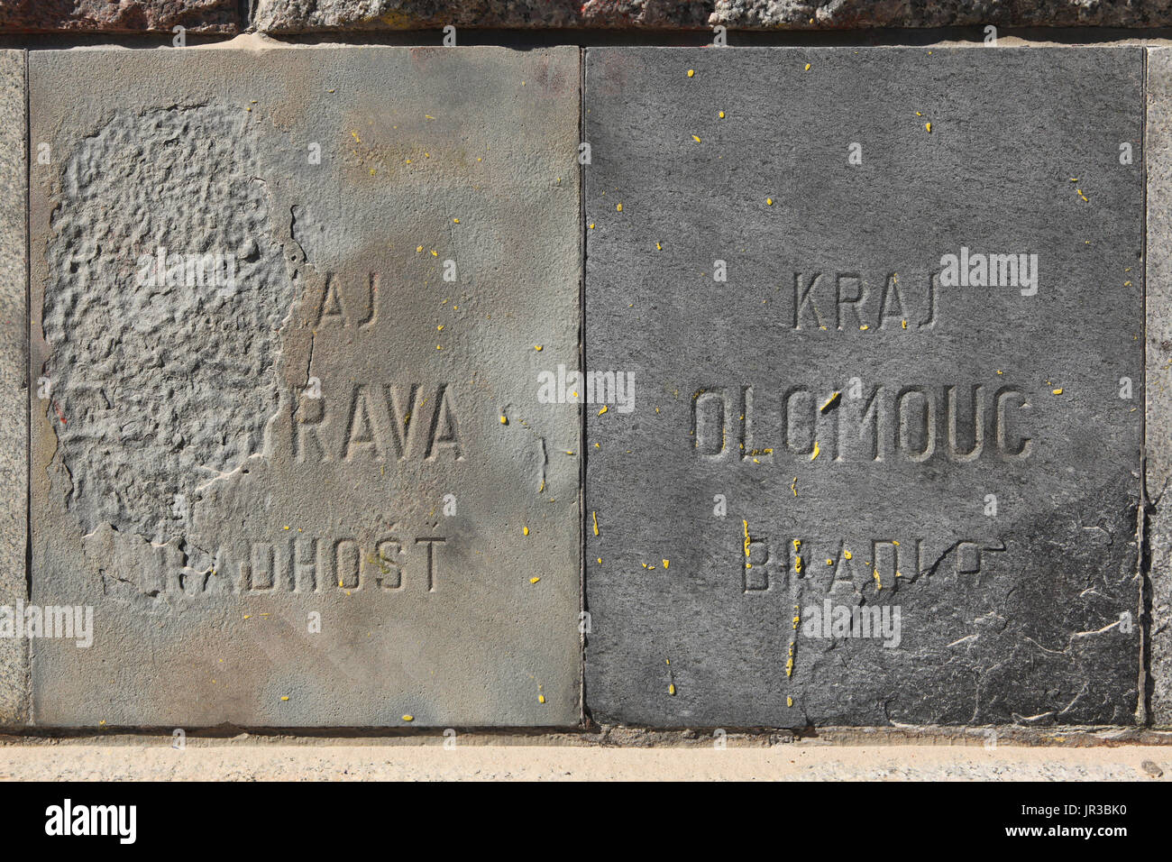 Foundation stone plaque hi-res stock photography and images - Alamy