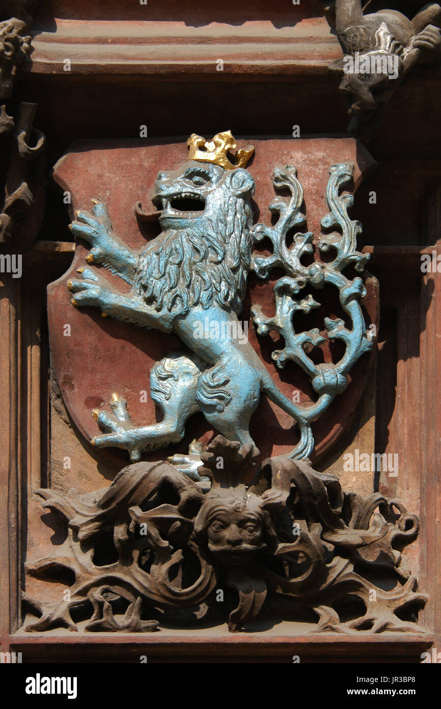 Bohemian heraldic lion depicted on the Old Town Hall (Staroměstská ...