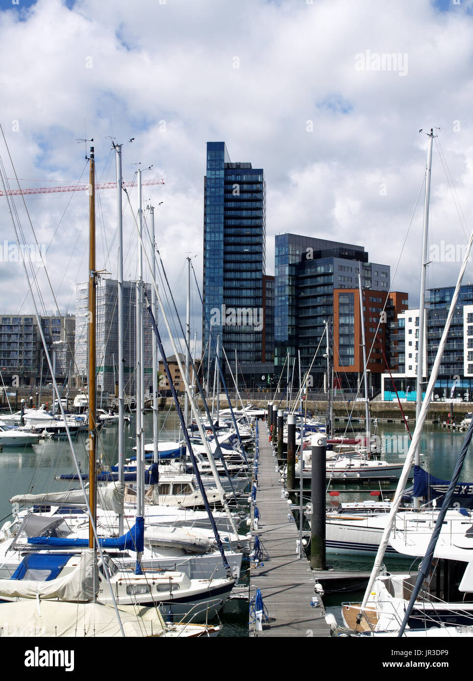 Southampton tower blocks hi-res stock photography and images - Alamy