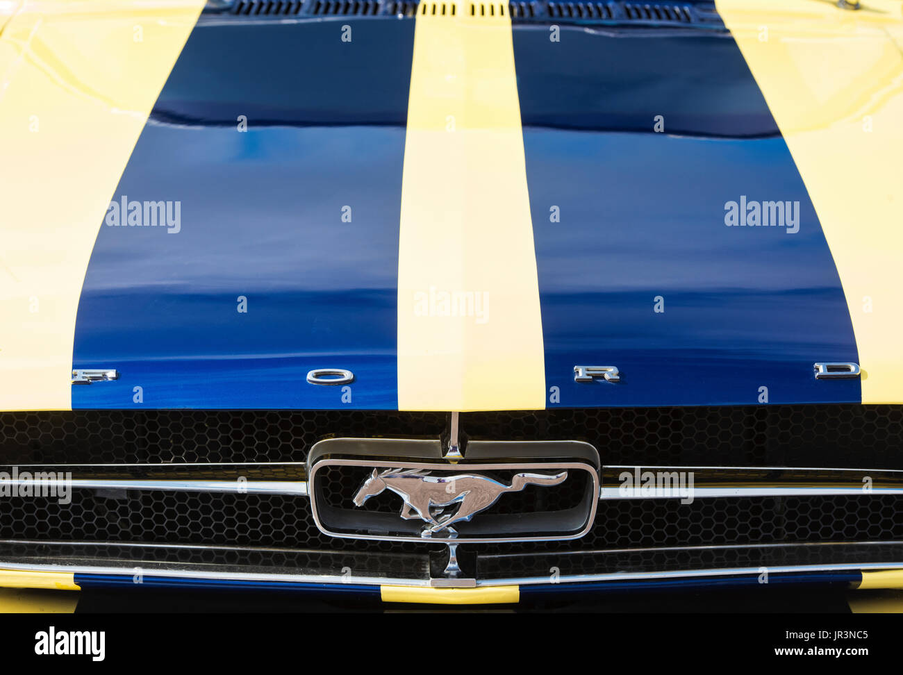 Ford mustang badge hi-res stock photography and images - Alamy