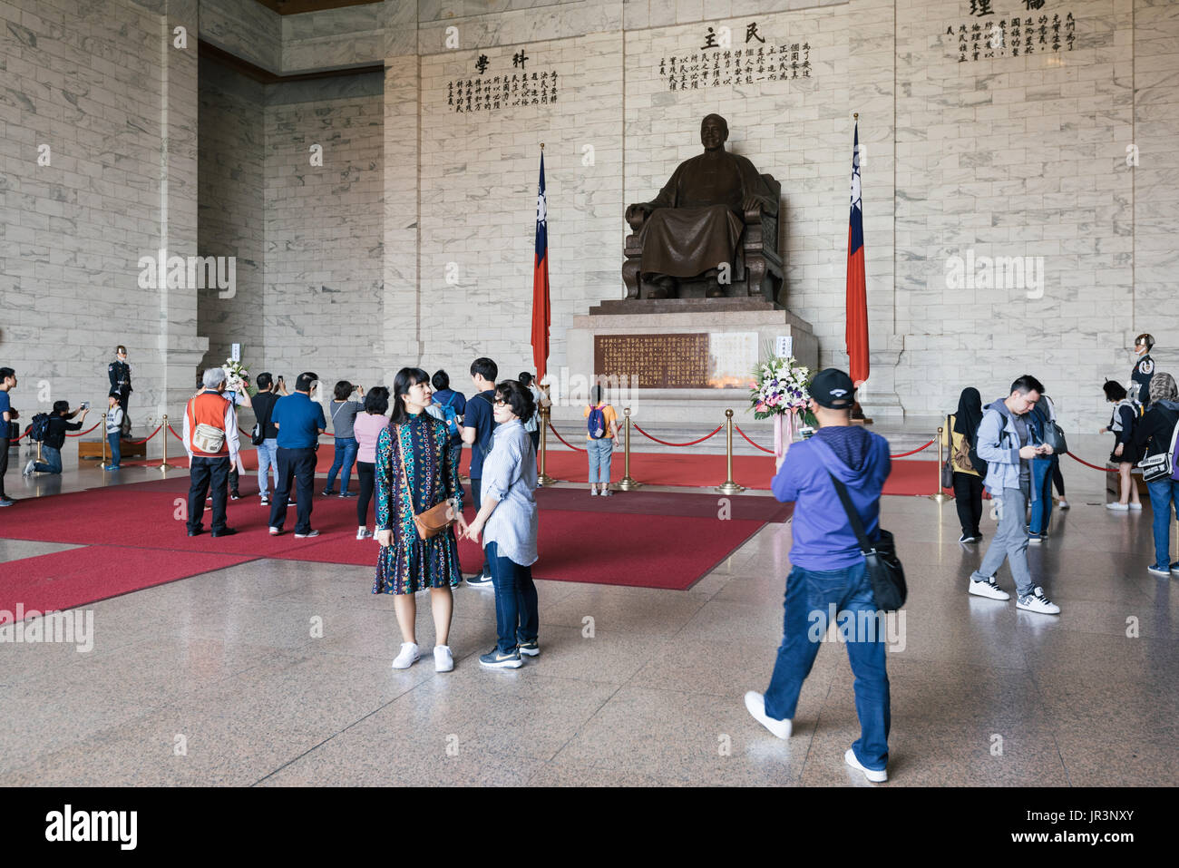 Taipei, Taiwan - April 4, 2017: Visitors at the Statue of Chiang Kai ...