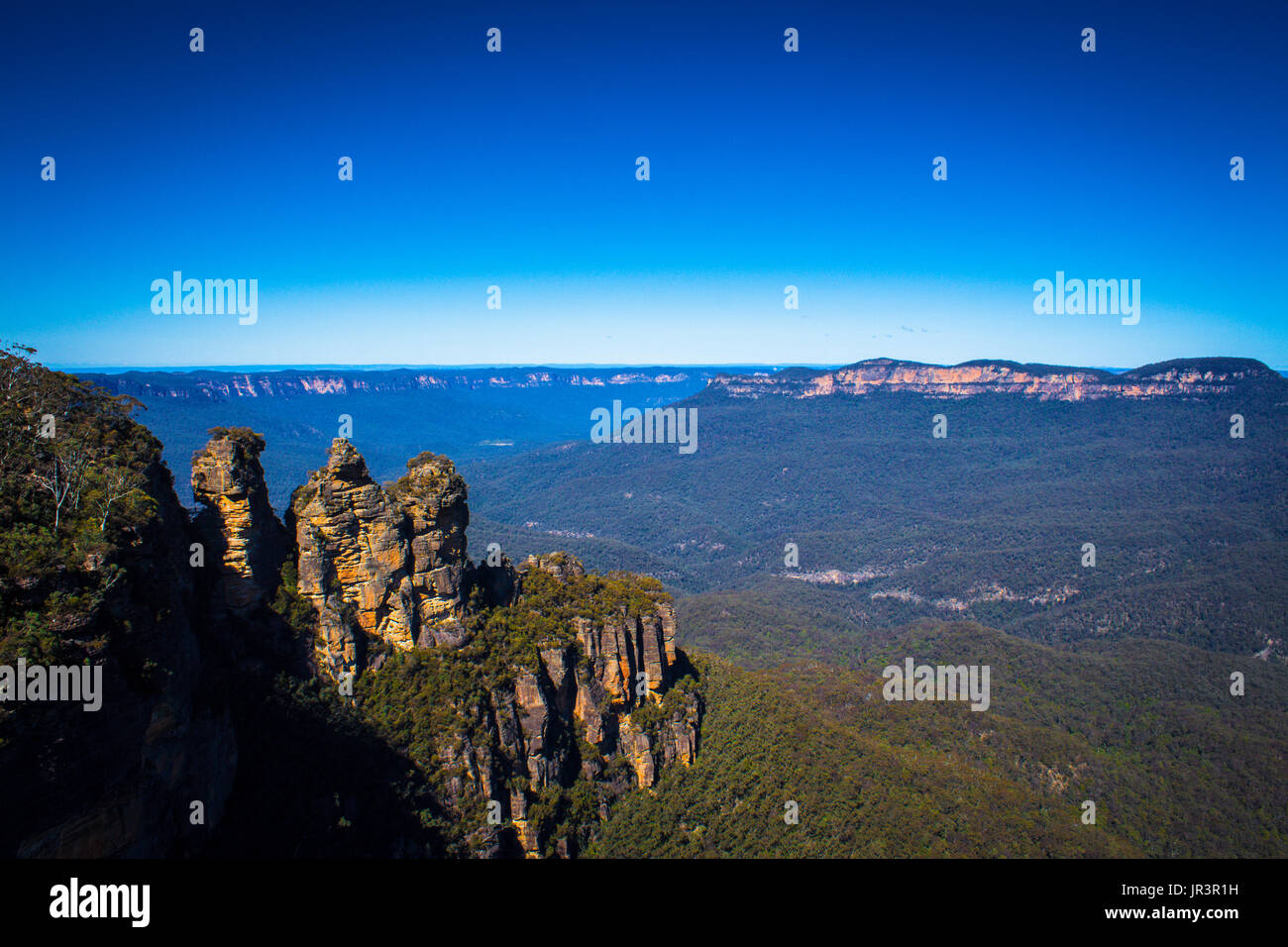 Three sisters rock formation at Echo Point in Blue Mountains Australia ...