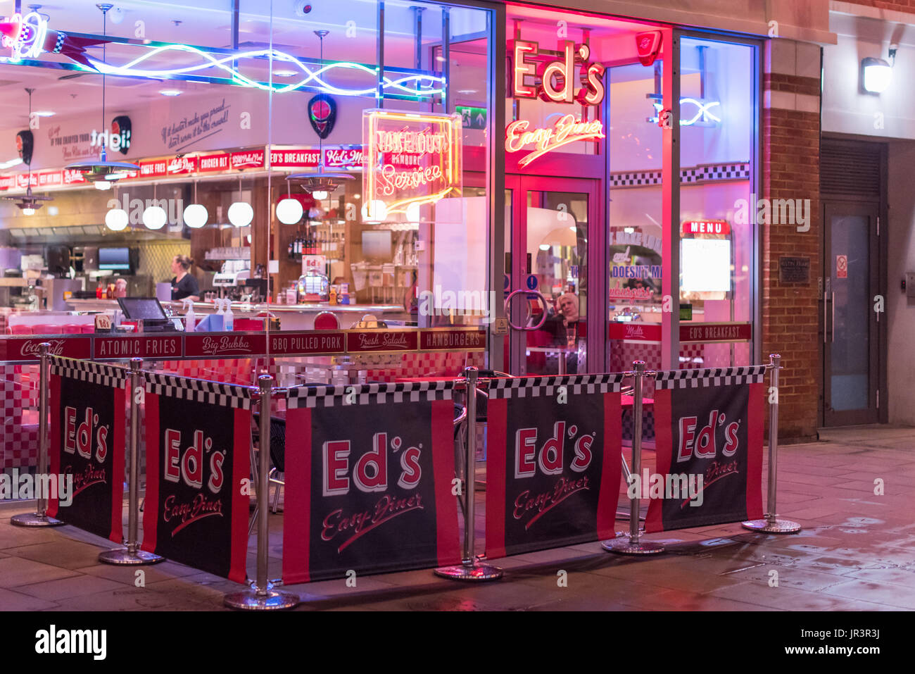 Storefront diner hi-res stock photography and images - Alamy