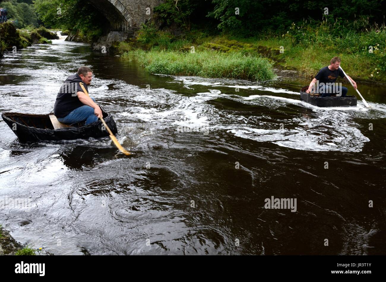 Coracles hi-res stock photography and images - Alamy