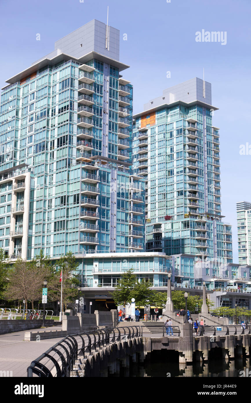 The view of Coal Harbour buildings and waterfront, the district in ...