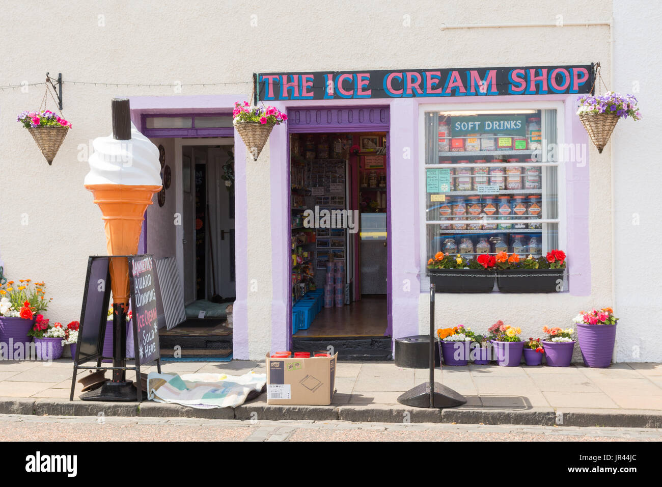 Pittenweem - The Ice Cream Shop - Fife, Scotland, UK Stock Photo - Alamy