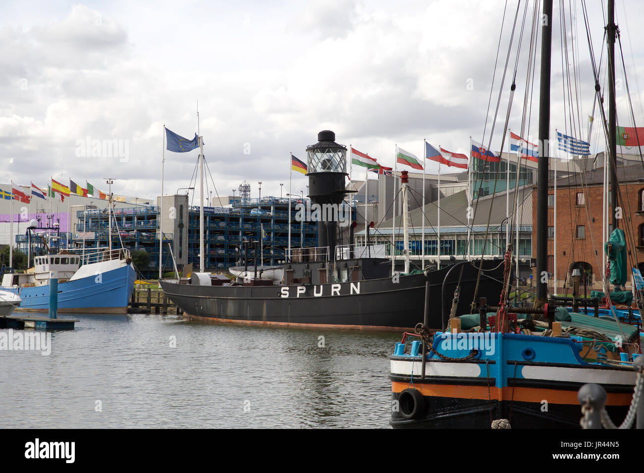 Kingston upon hull dockside hi-res stock photography and images - Alamy