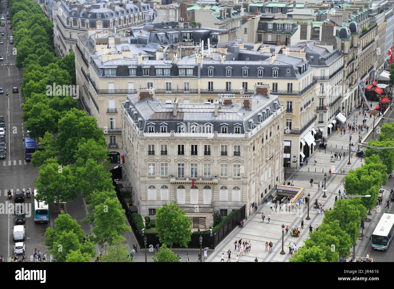 Haussmann building of the Qatari embassy, in the center of Paris, Ile ...