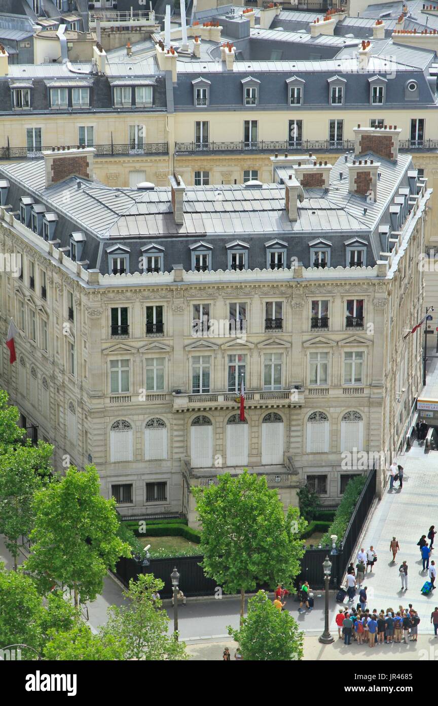 Haussmann building of the Qatari embassy, in the center of Paris, Ile ...