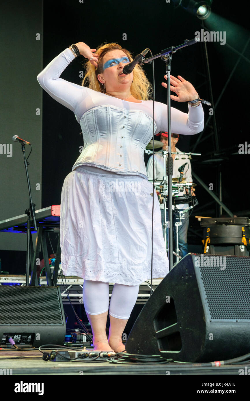 Eliza hi-res stock photography and images - Alamy